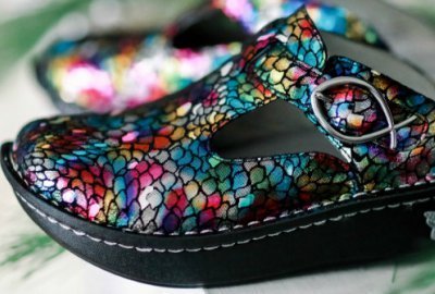 24 Best Shoes for Surgeons & the Operating Room (OR Shoes 2021)